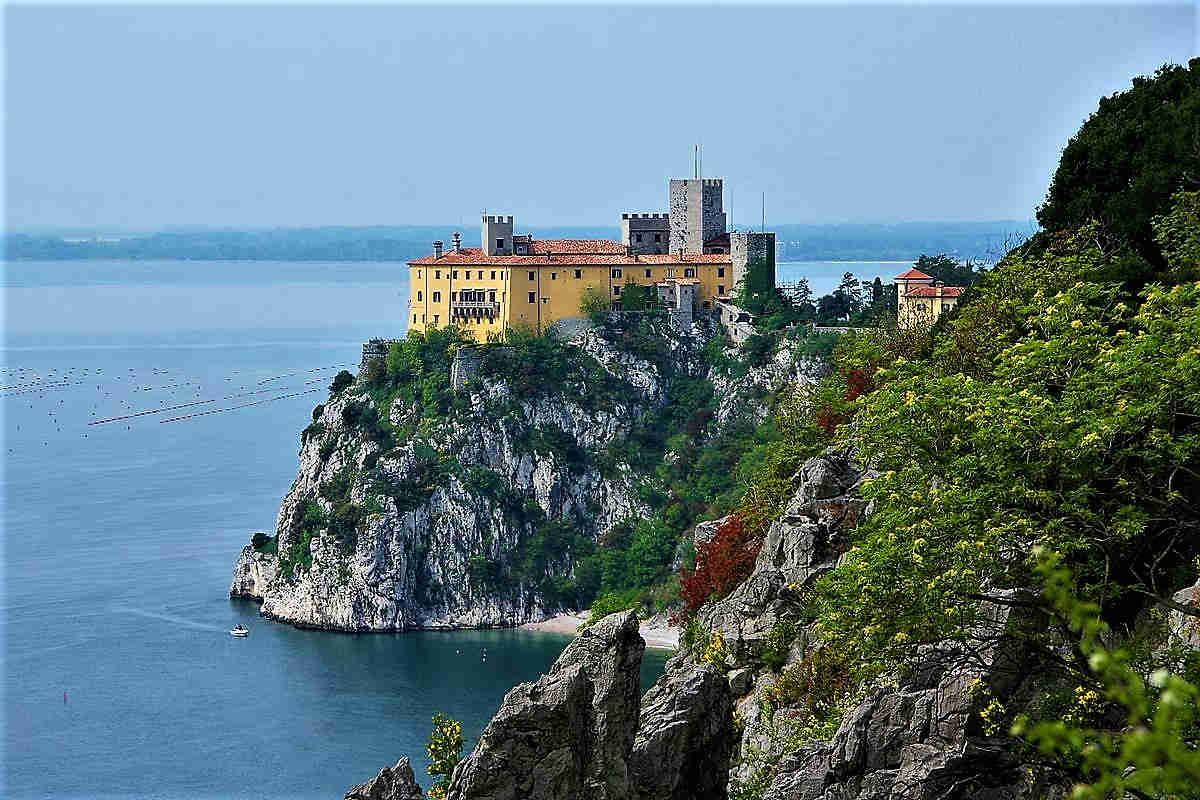 Von Thurn und Taxis - Divina Milano