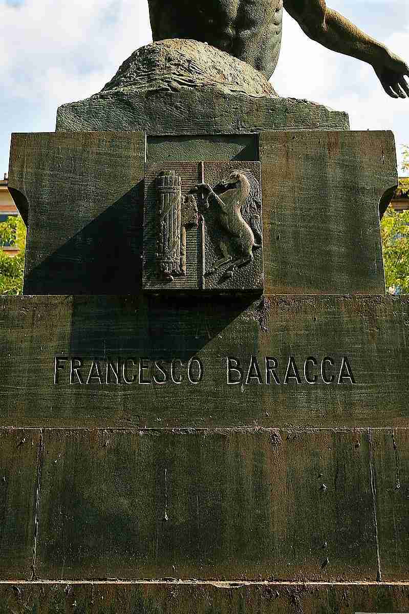 Piazzale Francesco Baracca - Divina Milano