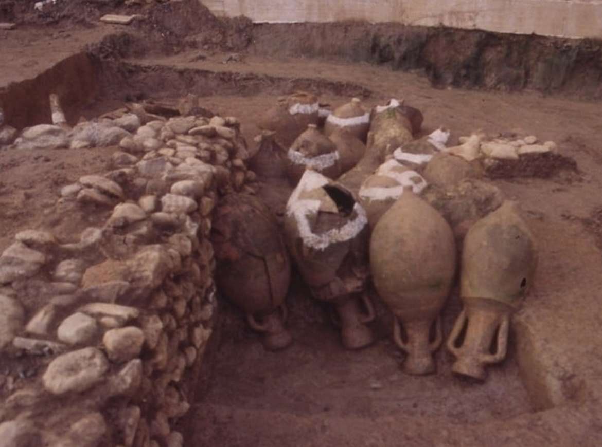 Le anfore romane scoperte a Milano - Divina Milano