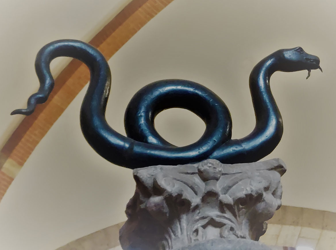 Quel serpente in Sant'Ambrogio - Divina Milano