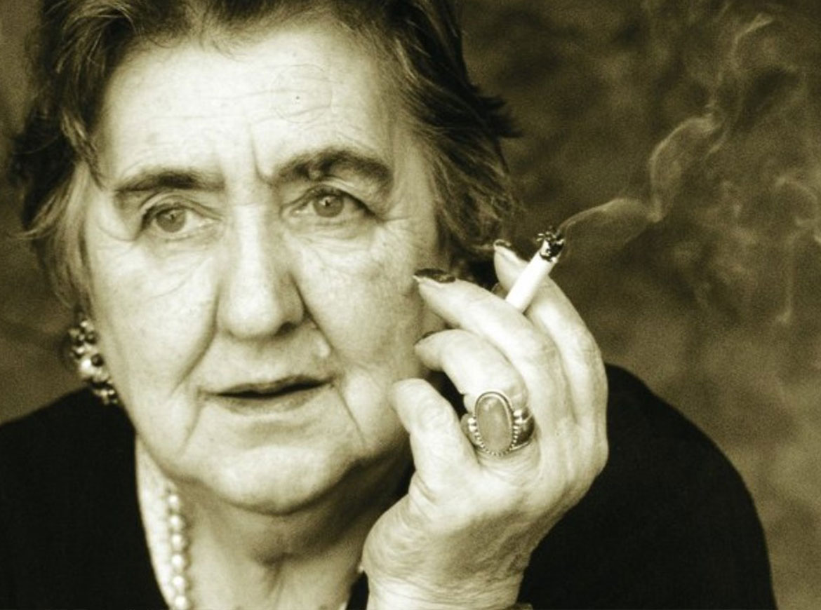 Alda Merini, la "poetessa dei Navigli" - Divina Milano